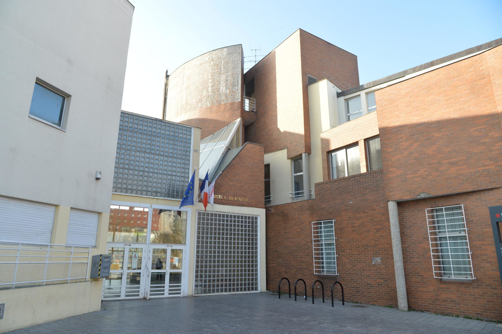 Lycée Émilie De Breteuil Unaape Montigny Le Bretonneux
